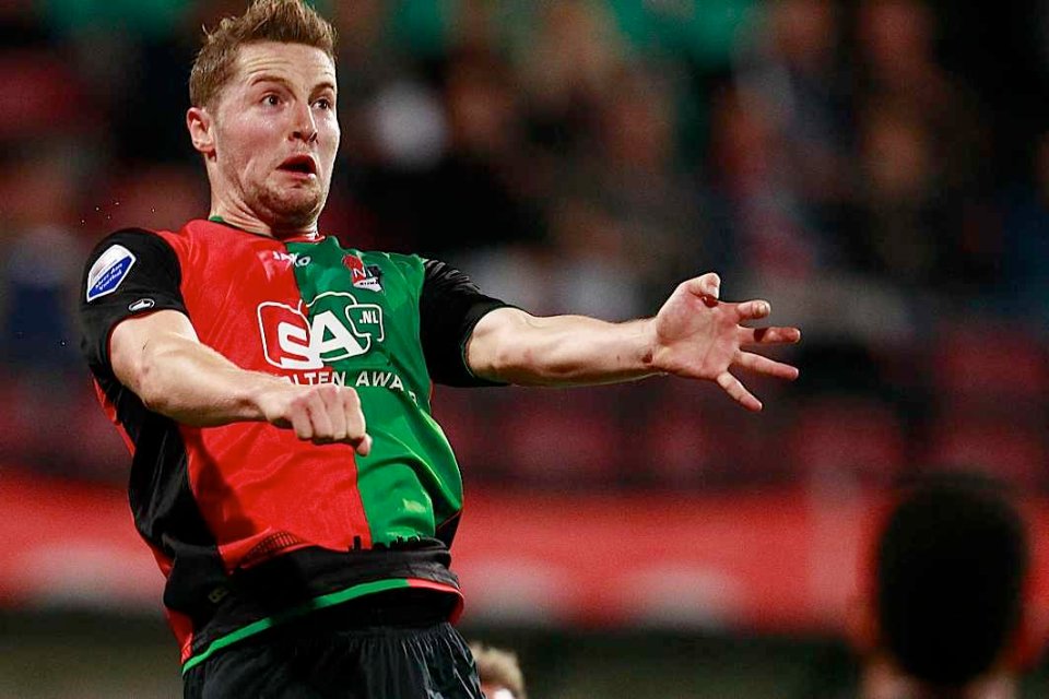 N.E.C. - Rens van Eijden:'Vroeger was ik altijd spits'