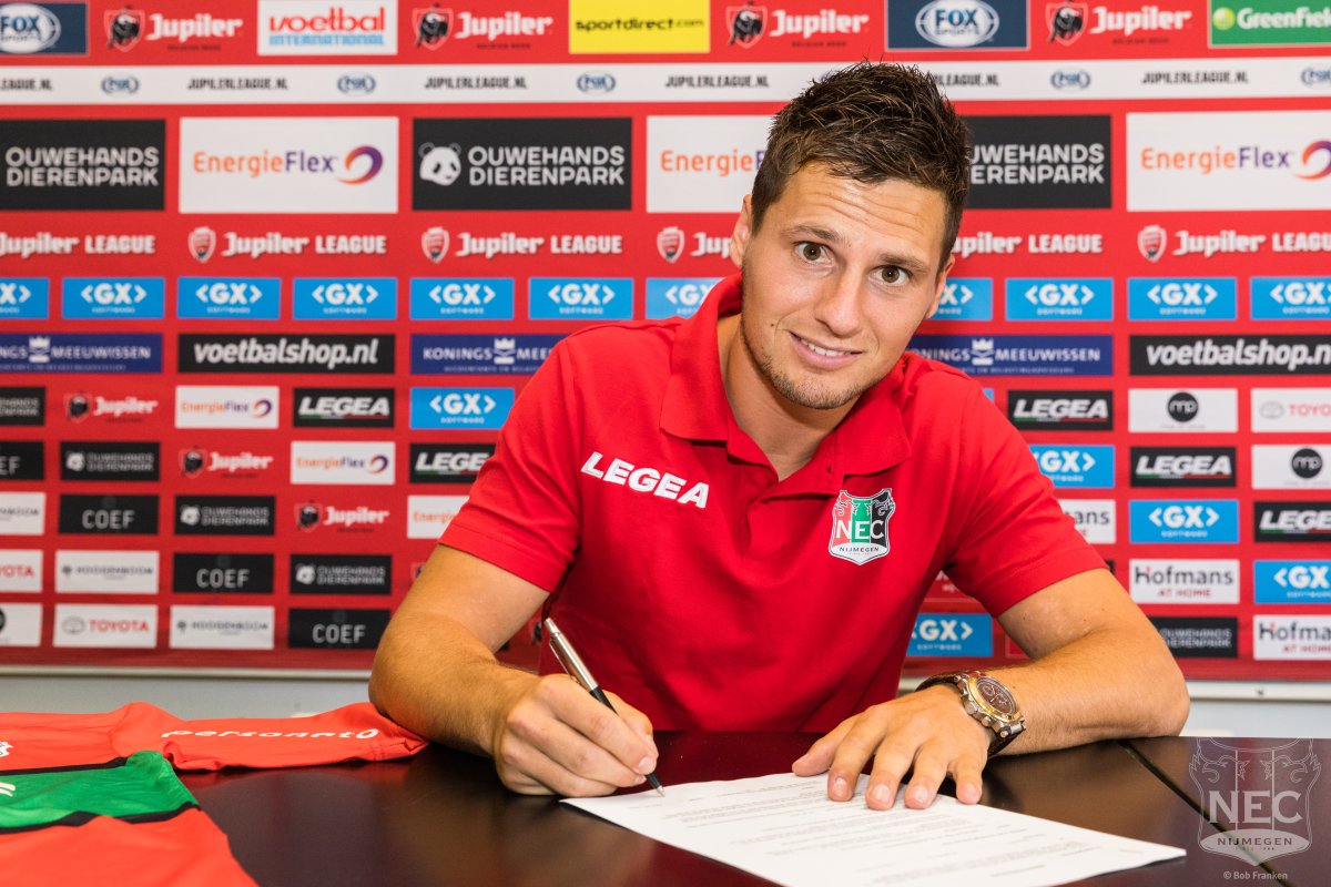 N.E.C. - Tom Overtoom volgende zomeraanwinst N.E.C.