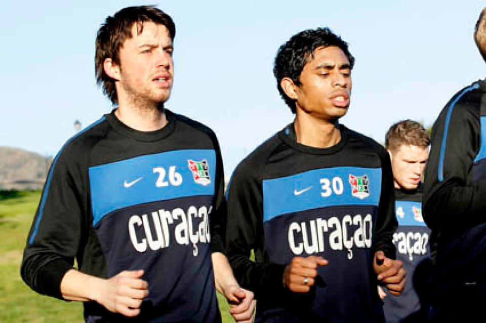 N.E.C. - Ryan van Dijk en drie A-spelers naar FC Oss