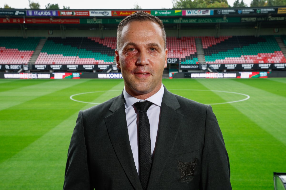 N.E.C. - Pim van der Hulst